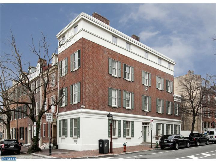 Henry-Magaziner Designed Society Hill Townhouse for Sale