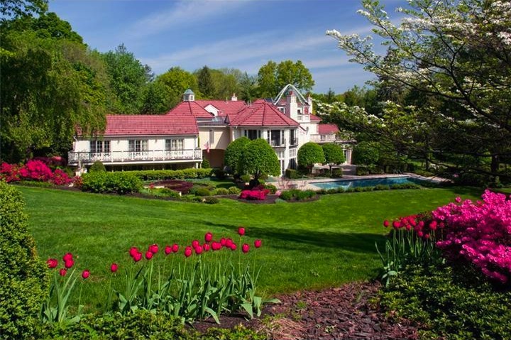 Estate Named for "The Gift" as Lovely as You'd Expect