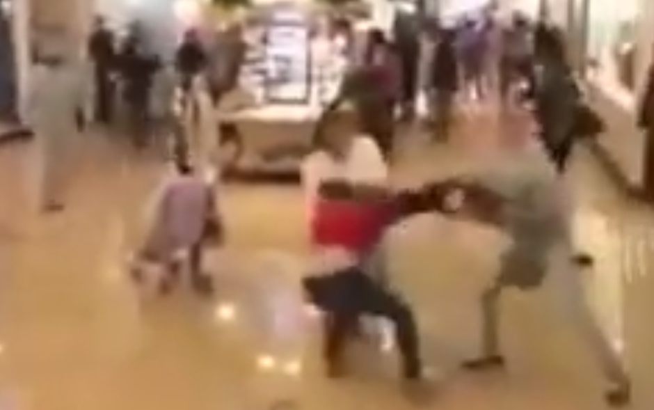 Black Friday Fight with Stun Gun at Franklin Mills Mall