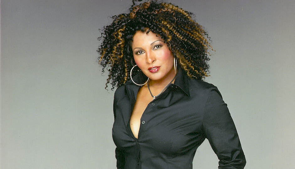 Dishing Dining Out for Life With Pam Grier