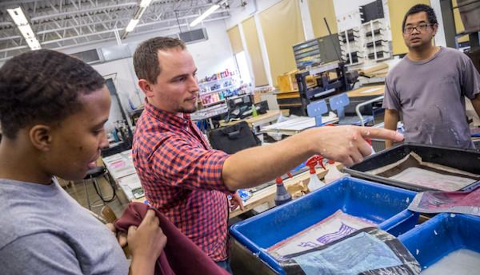 Project Turns Military Uniforms Into Paper | Ticket