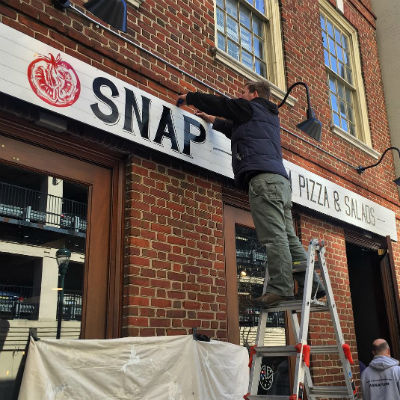 Snap Custom Pizza Opens on Sansom Street - Philadelphia Magazine